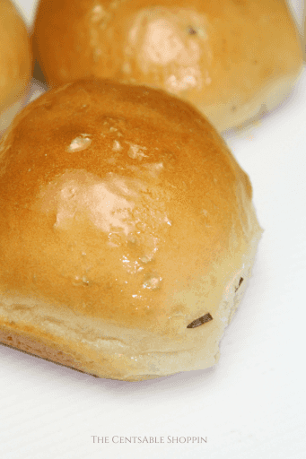 Rosemary Sea Salt Dinner Rolls | The CentsAble Shoppin